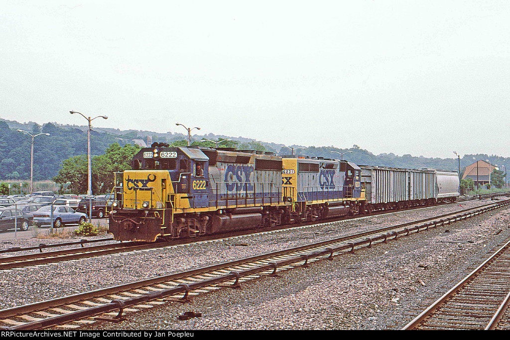 CSX 6222 + CSX 6231